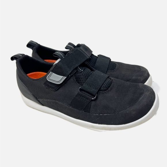 Clarks | Shoes | Clarks Velcro Sneakers Solid Black | Poshmark